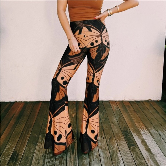 Novella Royale | Pants & Jumpsuits | Nwt Free People Novella Royale Janis Flares Bell Bottom ...